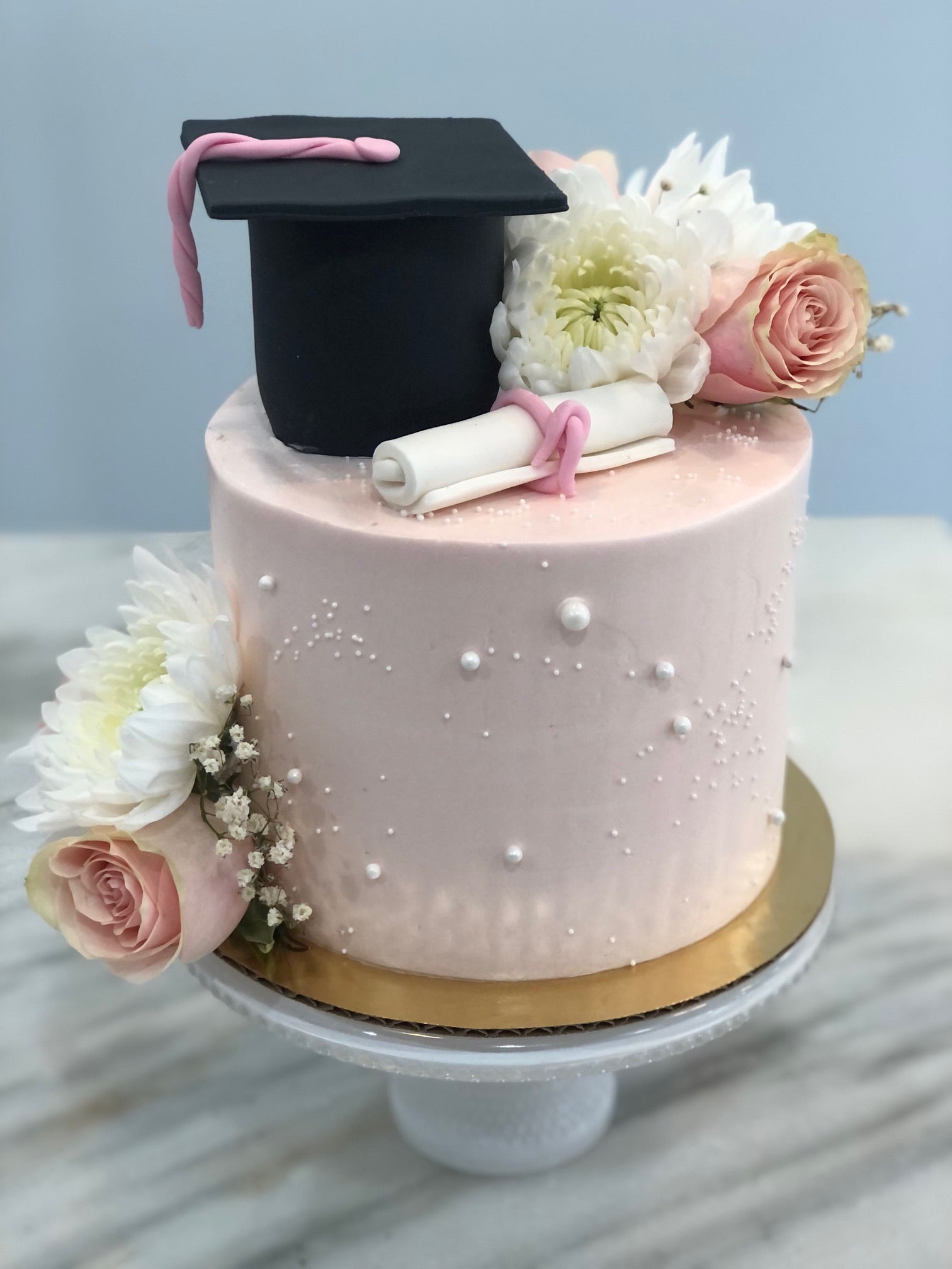 Graduation cap cake | LoveLee Bakeshop